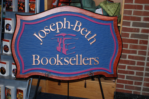 Author Melissa Newman: Joseph-Beth Booksellers Cleveland, Ohio